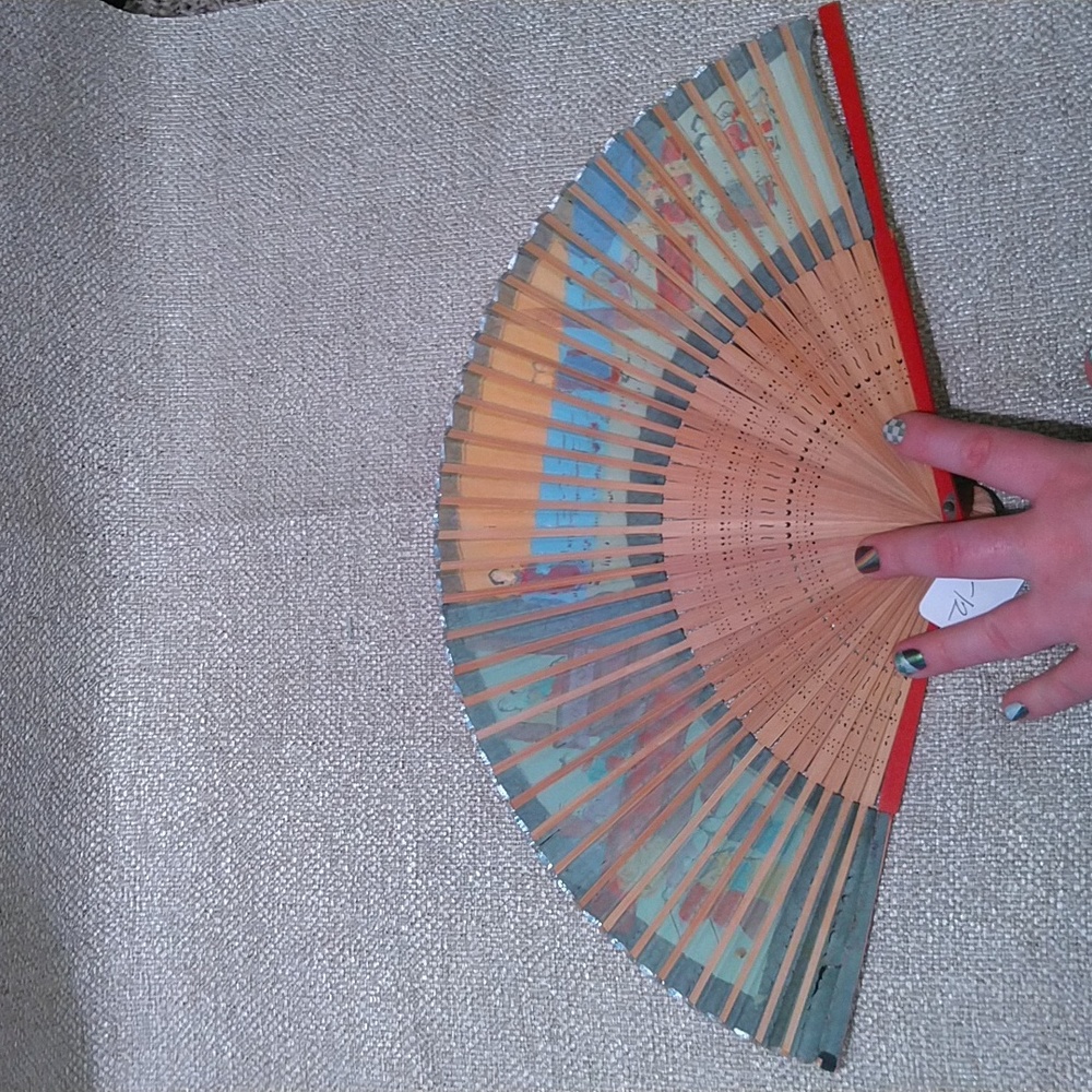 2 Vintage Japanese Hand Fans - Occupied Japan - Gem